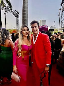 Modelo Paola Cospi sorprendió en los Premios Juventud con diseño ...