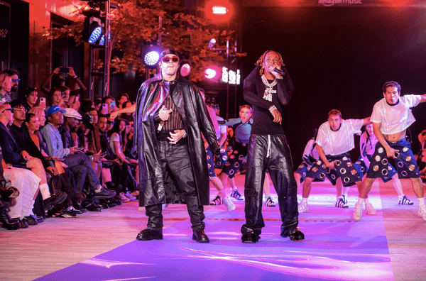 Desfile De Modas The Future Is Ours En Los Ángeles Una Exploración De Cultura Latina